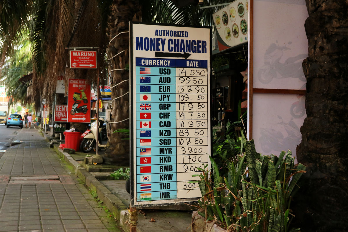 **The Rise and Decline of Money Changers: Why They Are Becoming ...